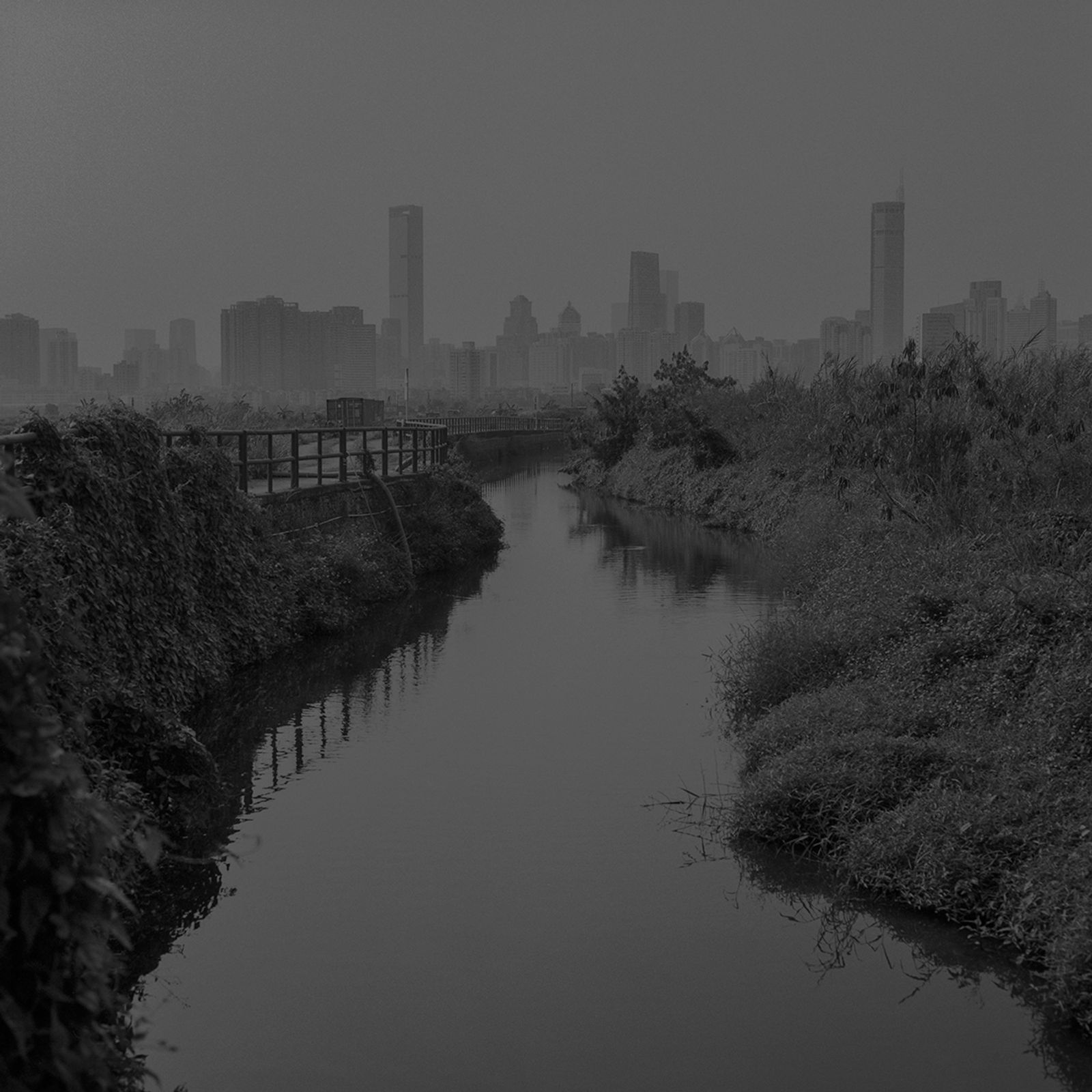 The Blurred Boundaries of a Fast-Changing History - PhMuseum