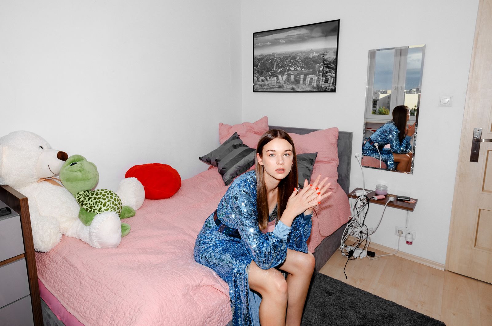 WAITING ROOM - PhMuseum