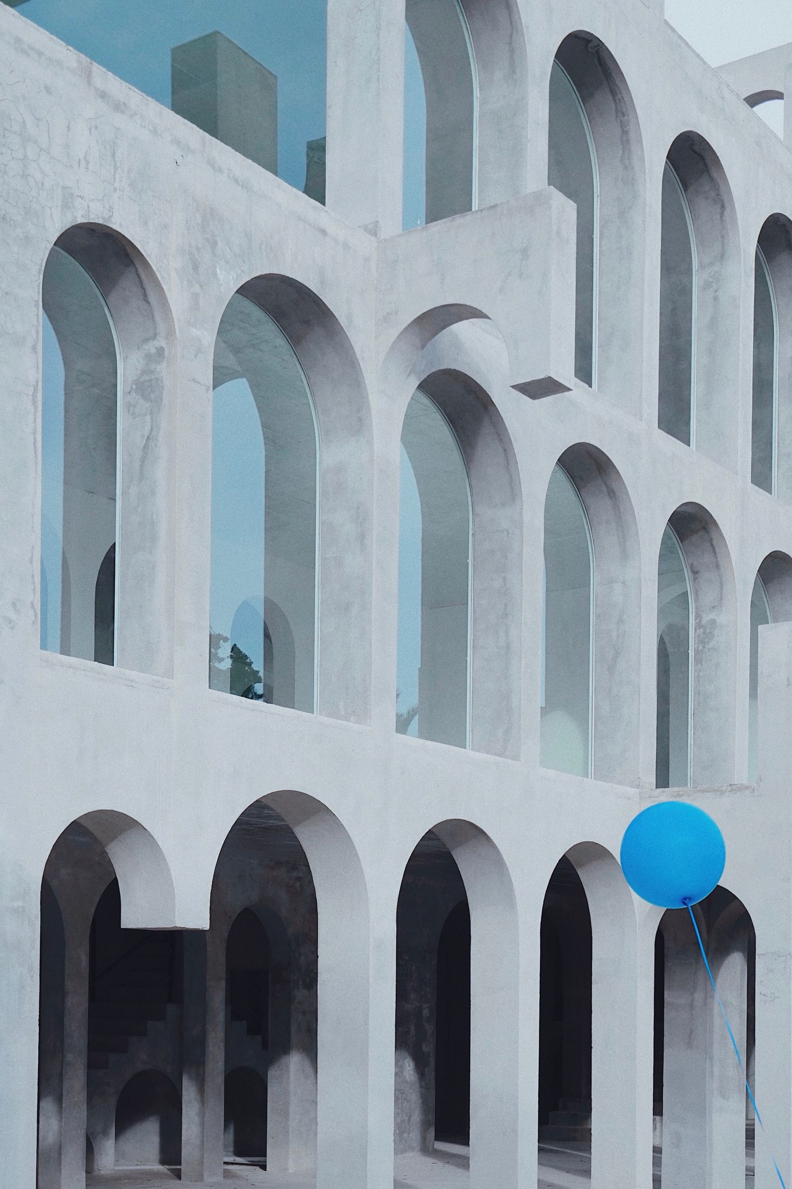 The Blue Balloon - PhMuseum