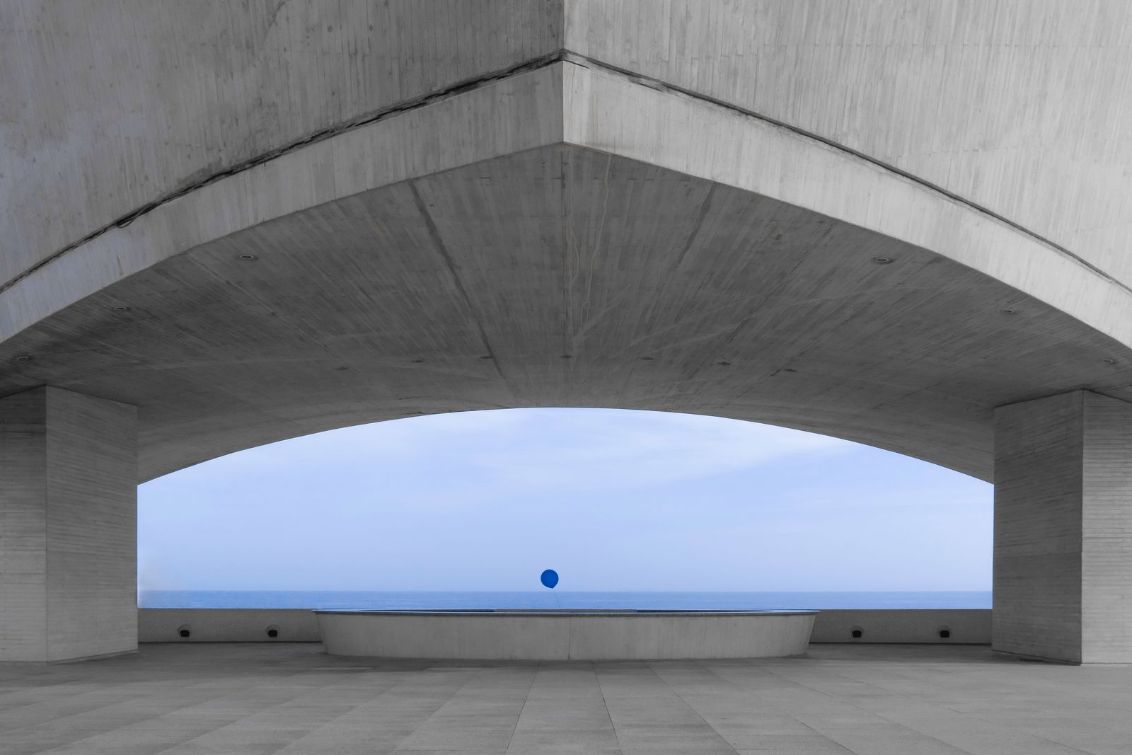 The Blue Balloon - PhMuseum