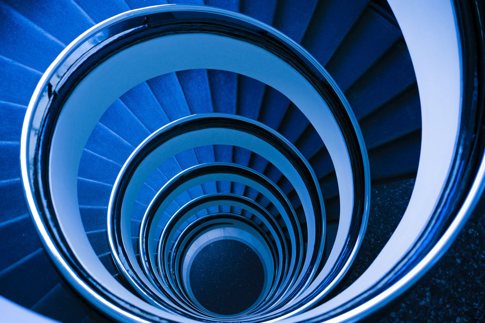 Into the blue - PhMuseum