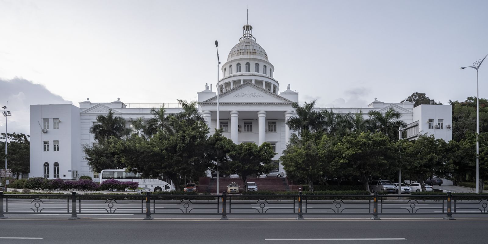 China's "White House" - PhMuseum