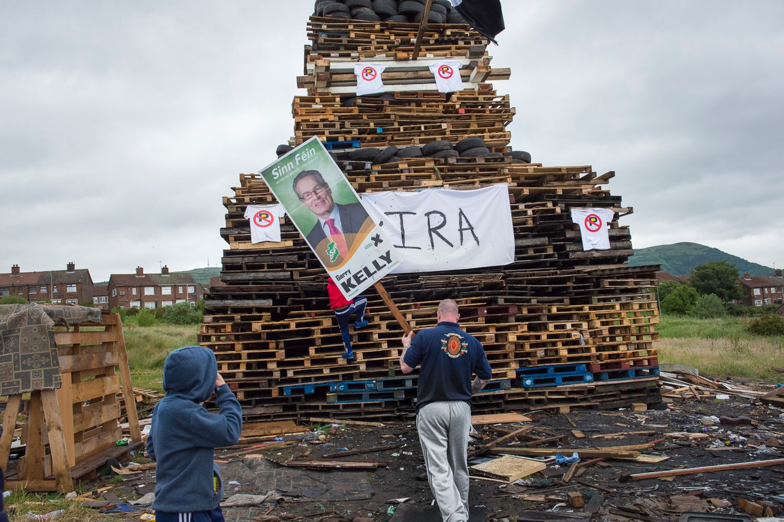 Belfast: Being Young in a Divided City - PhMuseum