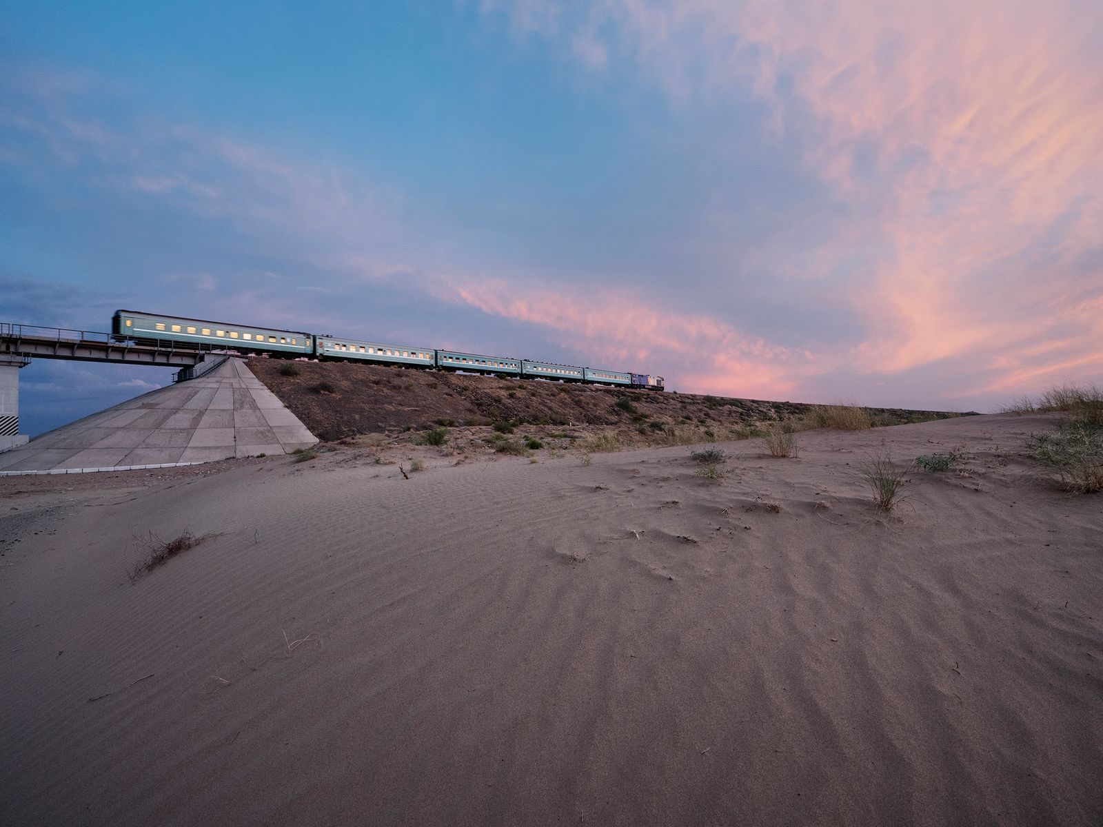 The Trillion-Dollar Nowhere - PhMuseum