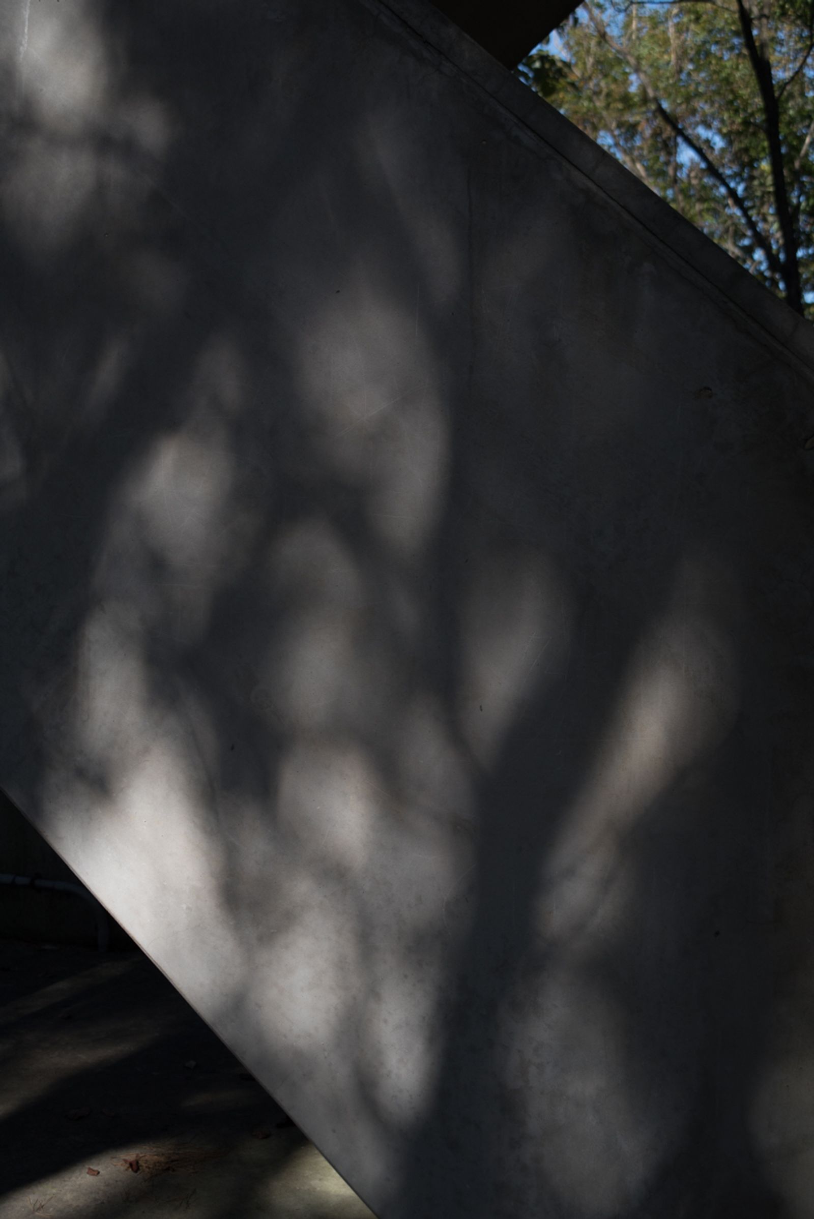 Hiding one's emotions and feelings (Honne*) keep the harmony safe ? - PhMuseum