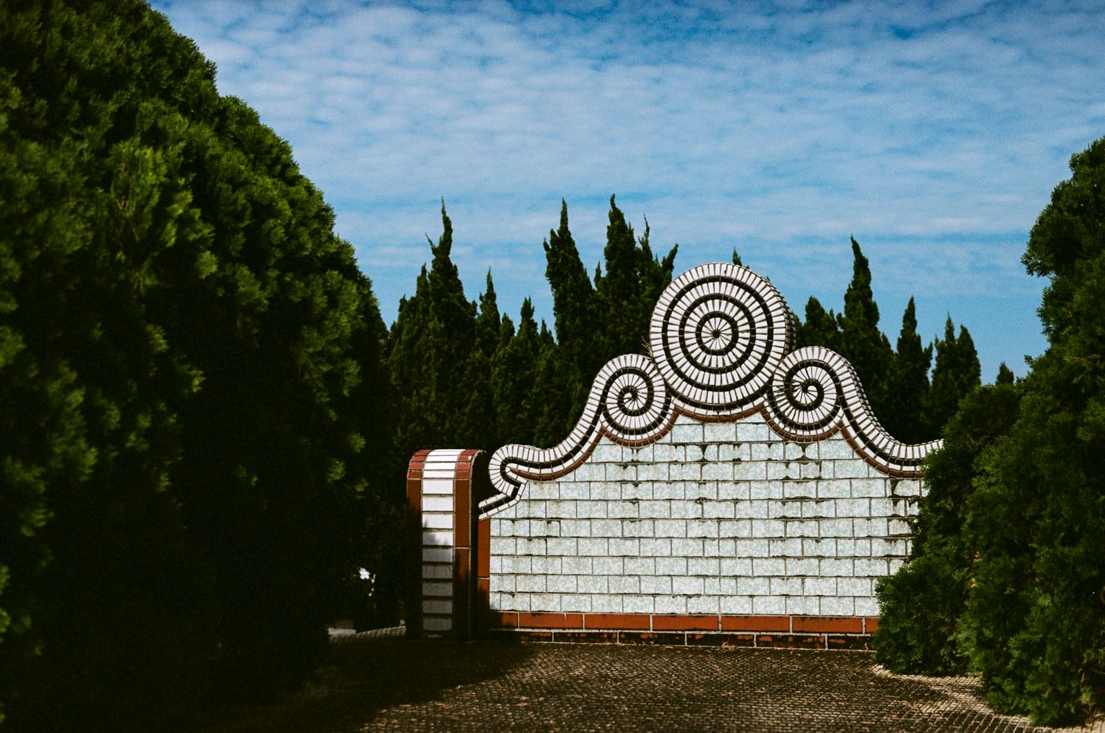 Something Vibrant - PhMuseum