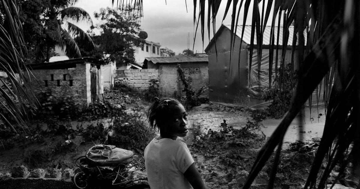 Year Zero - PhMuseum