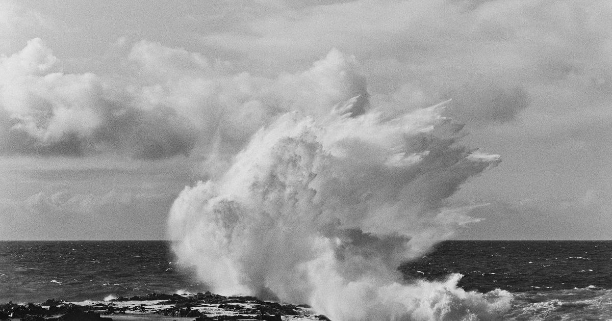 Man, Water and Fire - PhMuseum