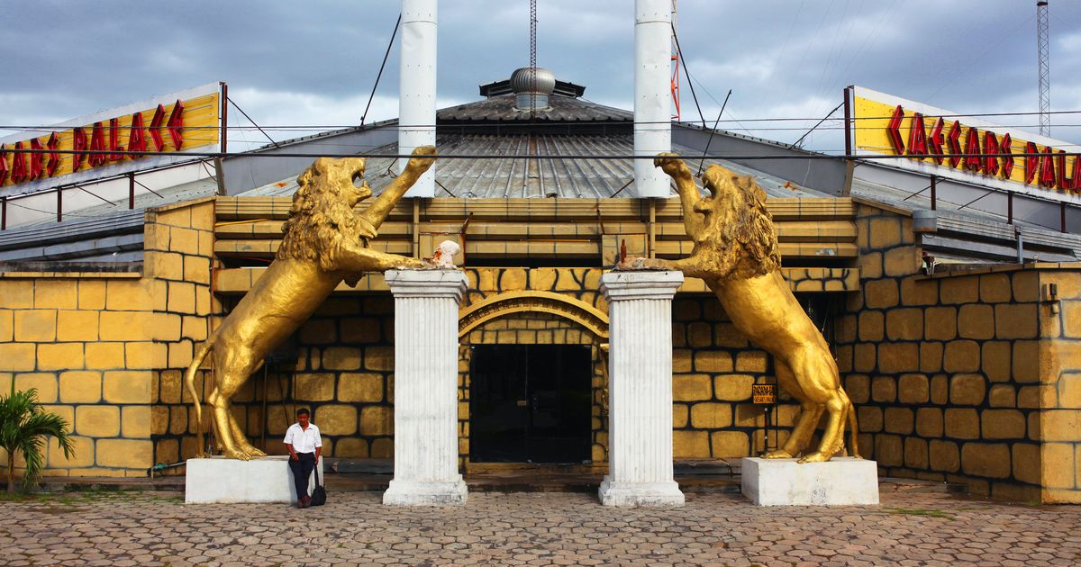 La vaca atada - PhMuseum