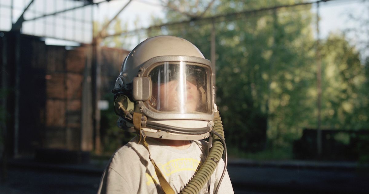 Youthful Gazes at the Unpolluted Night Sky - PhMuseum