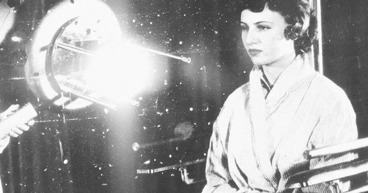 A Reflection on the Fragility of the Human Experience - PhMuseum