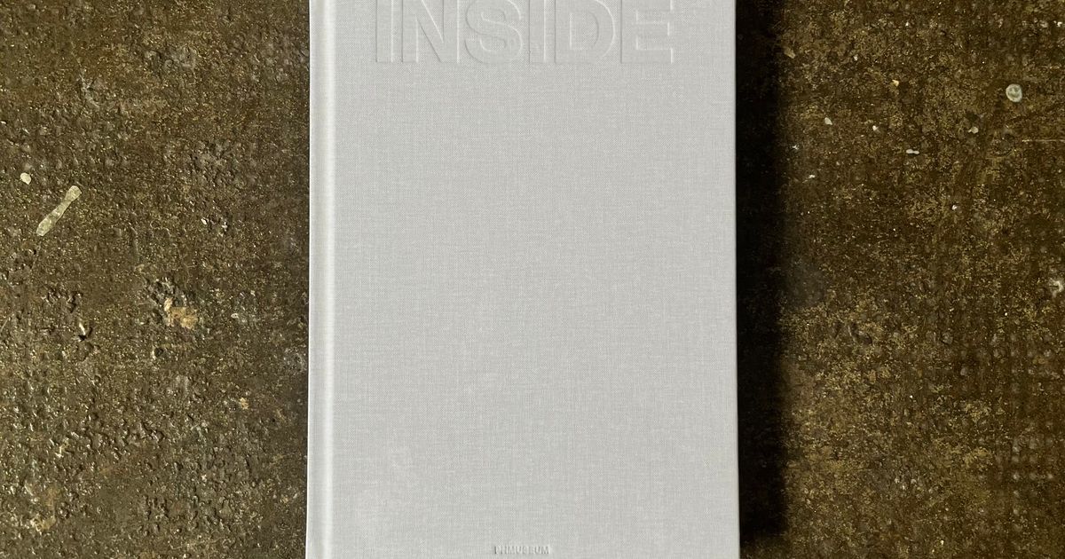 Inside / PhMuseum 2nd Photobook On Mobile Photography - PhMuseum