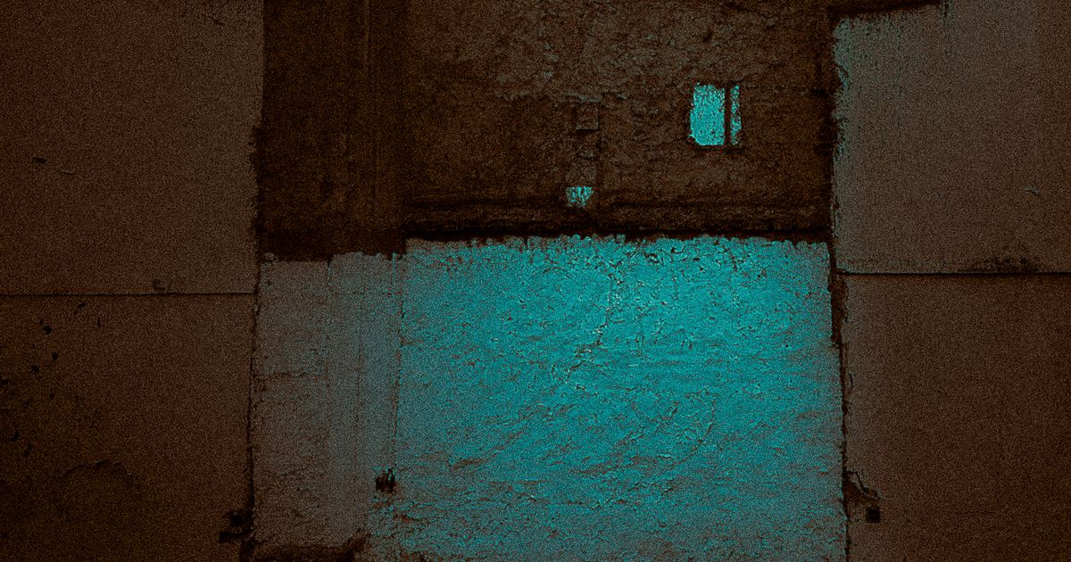 Every shadow is a little bit of light - PhMuseum