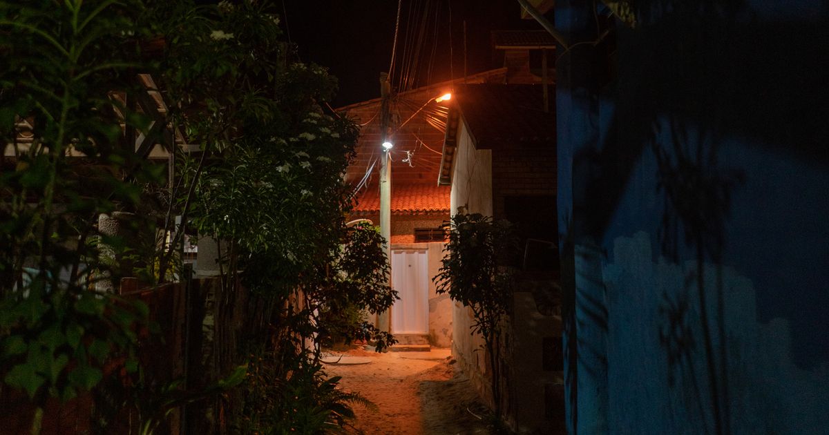 Weaves & Mazes - PhMuseum