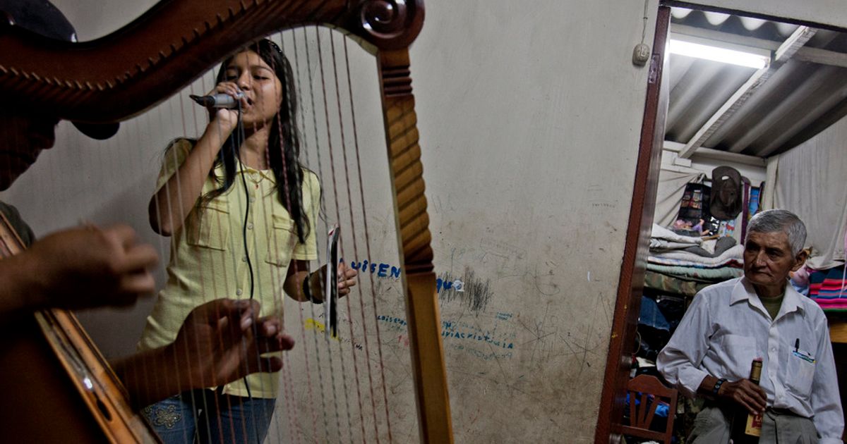 The Girls want to be singers Wayno - PhMuseum