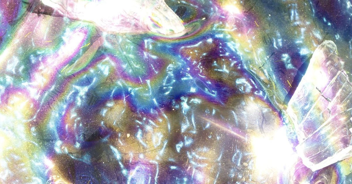 Scrying In Oil Spills by Jessie Turner at MAPh - PhMuseum