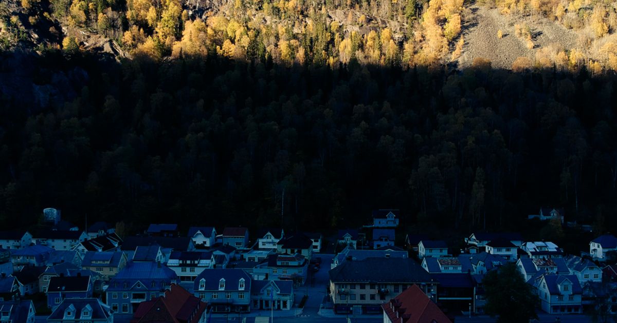 The sun mirror Village - PhMuseum